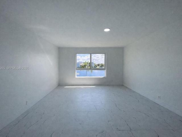 Luxury apartment complex for rent in Miami, Florida