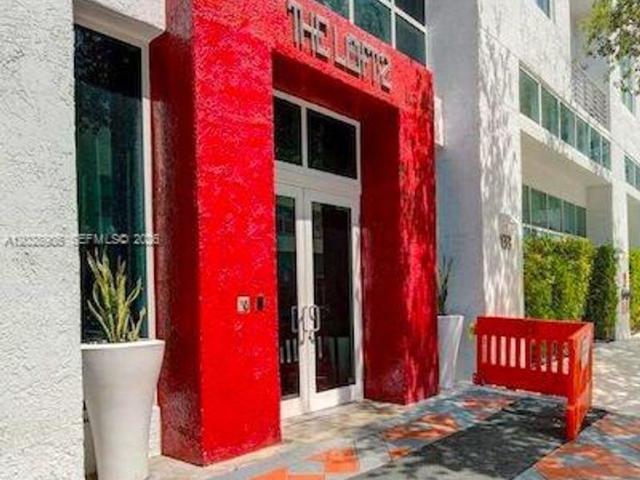 Luxury apartment complex for rent in Miami, Florida