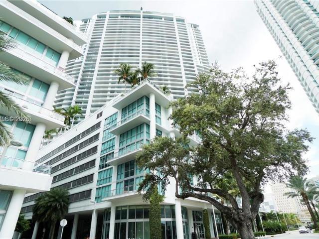 Luxury apartment complex for rent in Miami, Florida