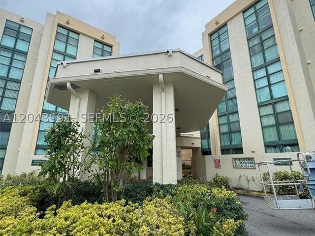 Luxury apartment complex for rent in Miami, Florida
