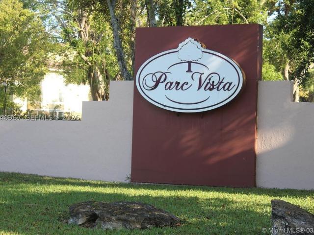 Luxury apartment complex for rent in Miami, Florida