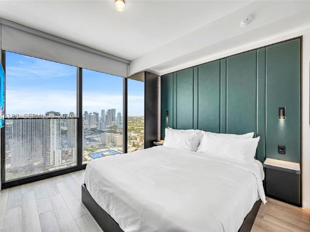 Luxury apartment complex for rent in Miami, Florida