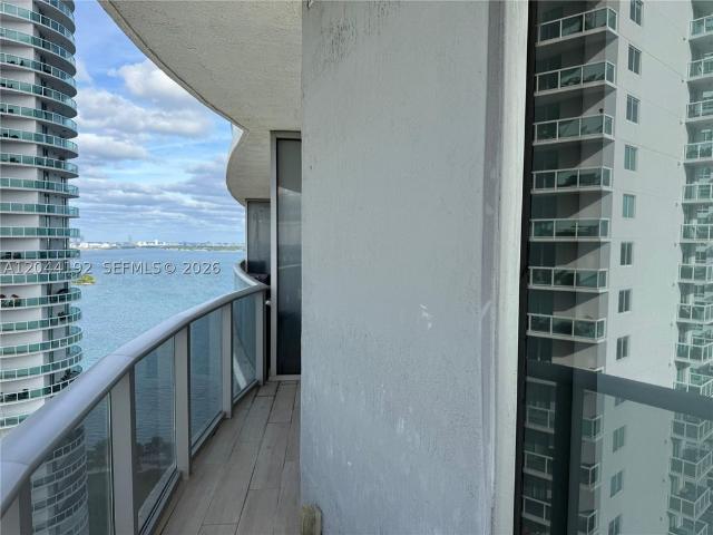 Luxury apartment complex for rent in Miami, Florida