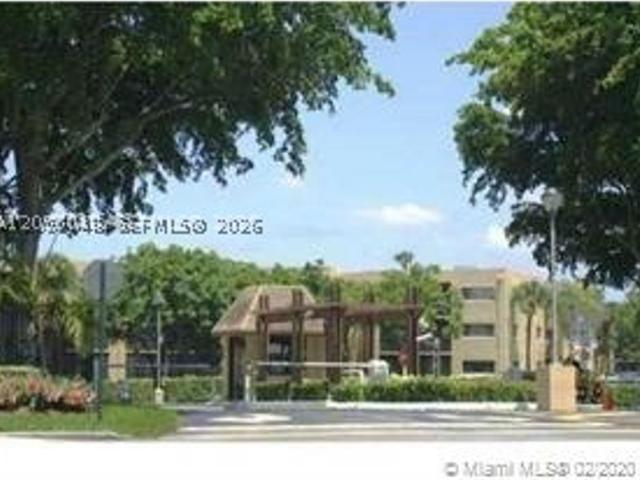 Luxury apartment complex for rent in Miami, Florida