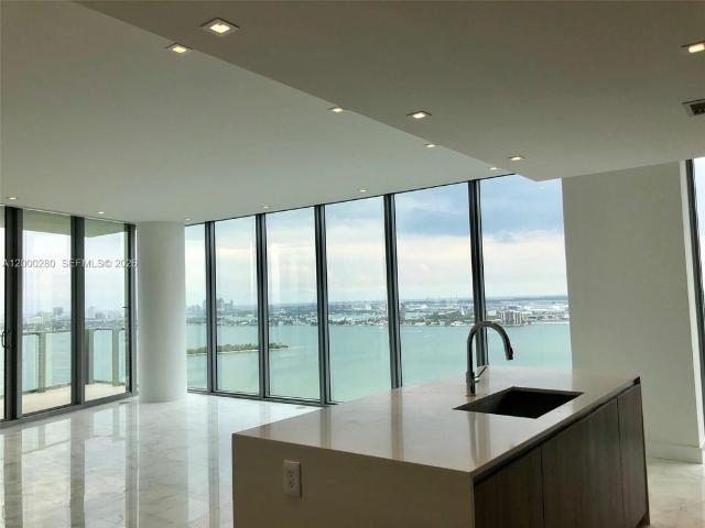 Luxury apartment complex for rent in Miami, Florida