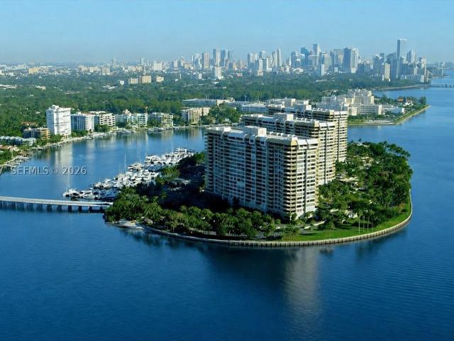 Luxury apartment complex for rent in Miami, Florida