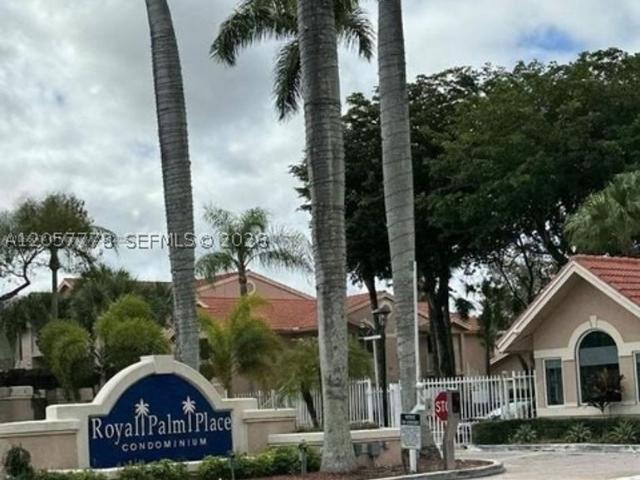 Luxury apartment complex for rent in Miami, Florida