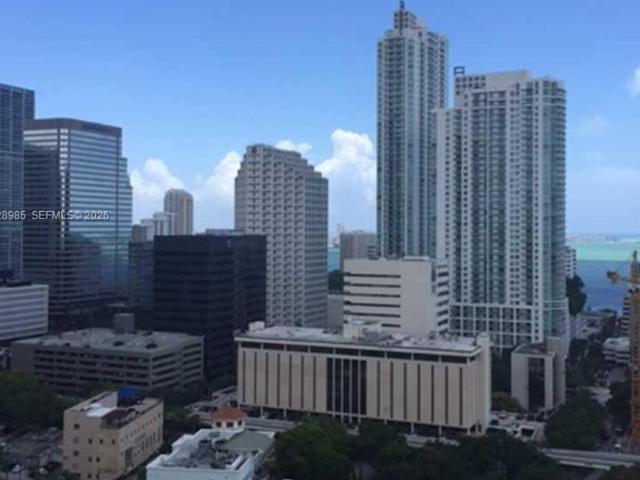 Luxury apartment complex for rent in Miami, Florida