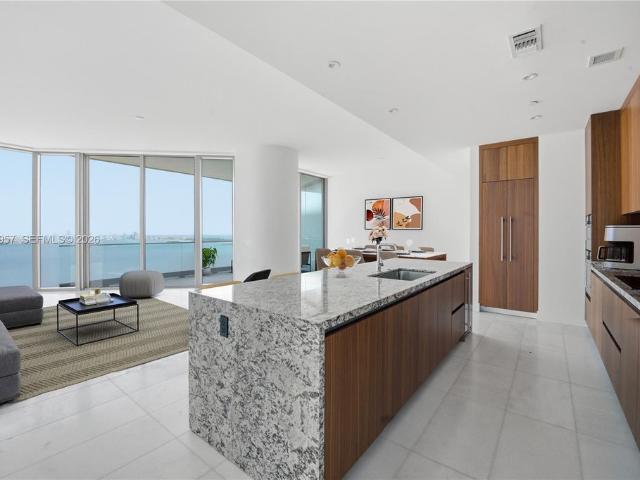 Luxury apartment complex for rent in Miami, Florida