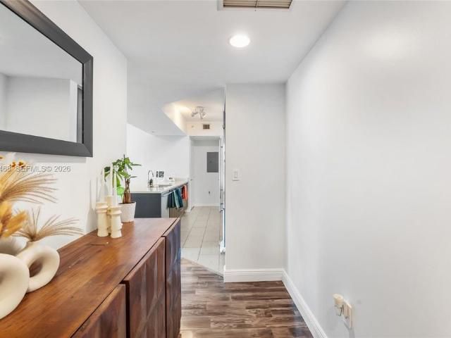 Luxury apartment complex for rent in Miami, Florida