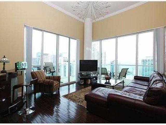 Luxury apartment complex for rent in Miami, Florida