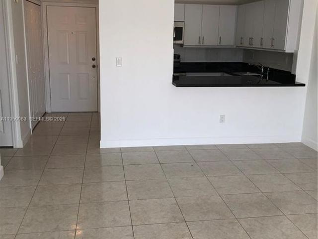 Luxury apartment complex for rent in Miami, Florida