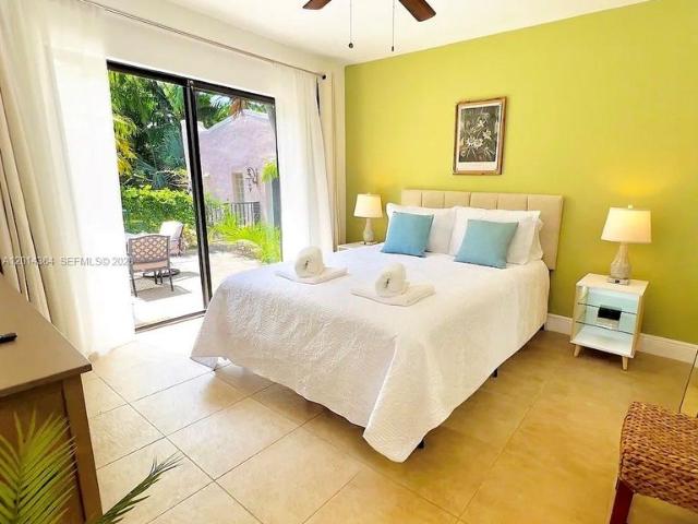 Luxury apartment complex for rent in Miami, Florida