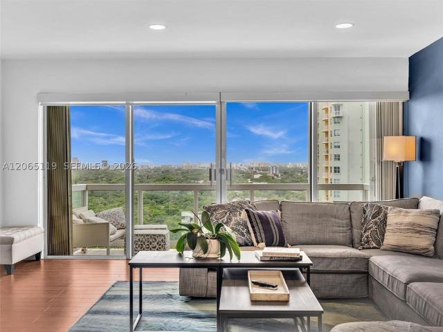 Luxury apartment complex for rent in Miami, Florida