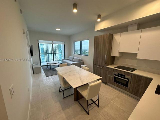 Luxury apartment complex for rent in Miami, Florida