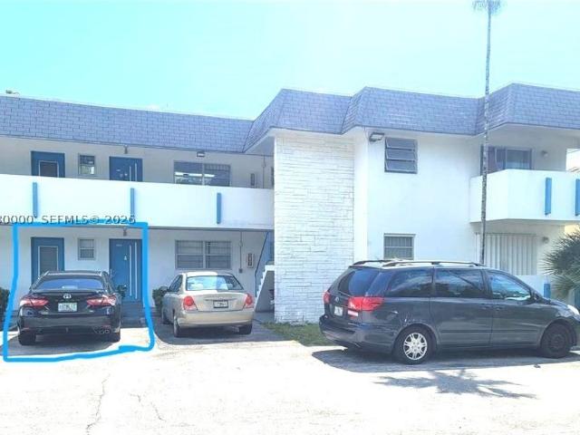 Luxury apartment complex for rent in Miami, Florida