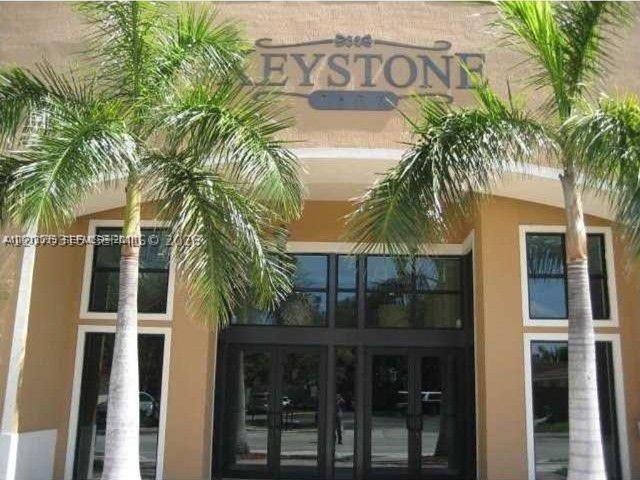 Luxury apartment complex for rent in Miami, Florida