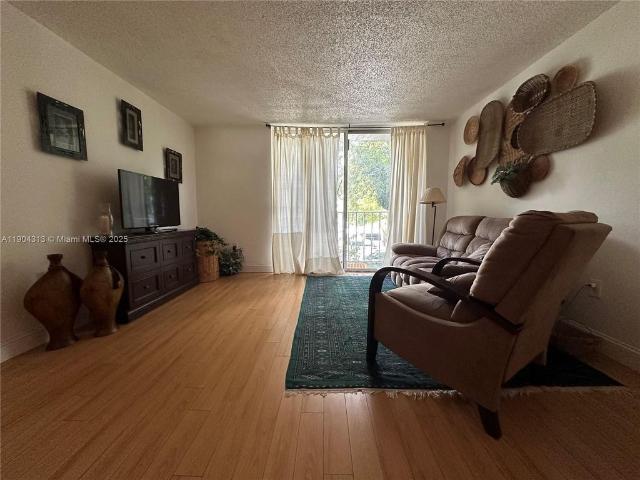 Luxury apartment complex for rent in Miami, Florida