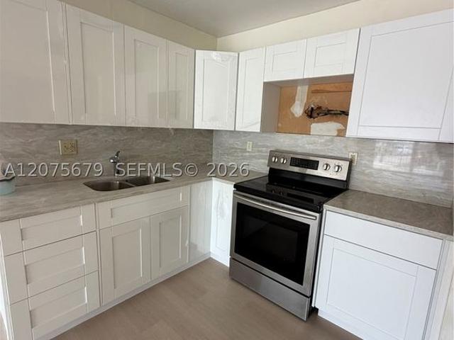 Luxury apartment complex for rent in Miami, Florida