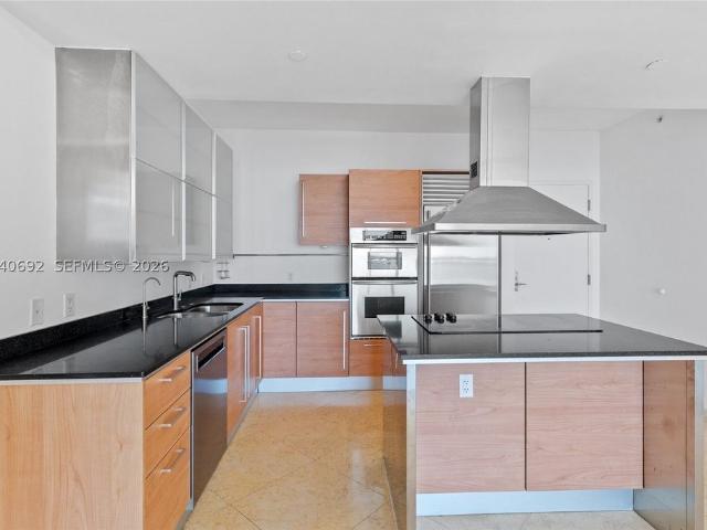 Luxury apartment complex for rent in Miami, Florida