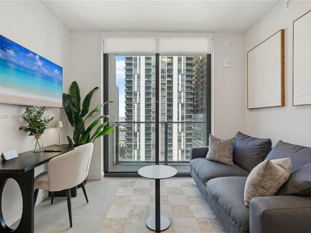 Luxury apartment complex for rent in Miami, Florida