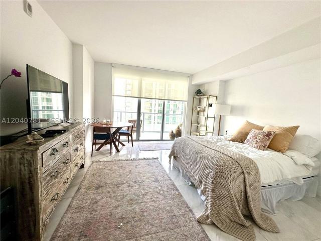Luxury apartment complex for rent in Miami, Florida