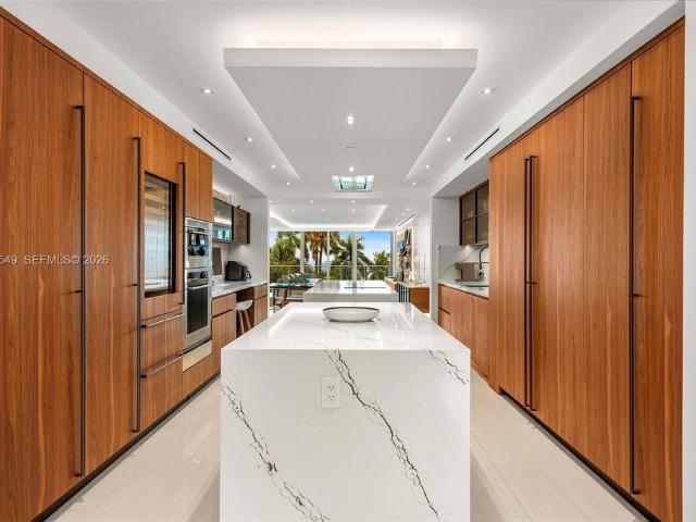 Luxury apartment complex for rent in Miami, Florida