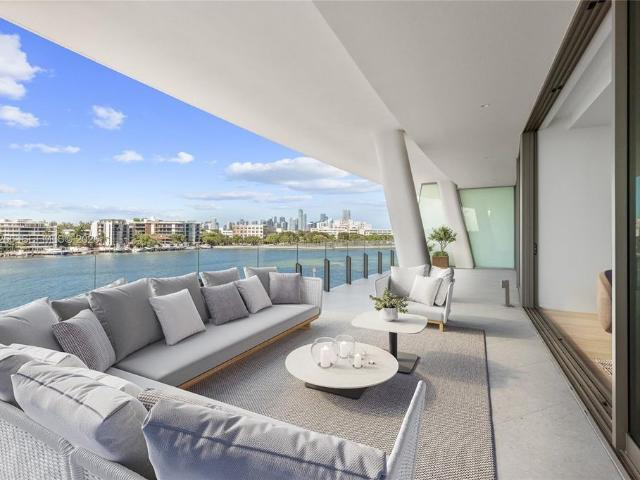 Luxury apartment complex for rent in Miami, Florida