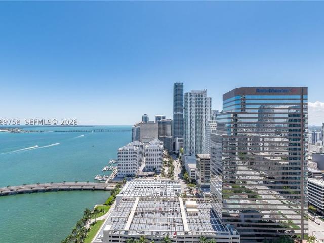 Luxury apartment complex for rent in Miami, Florida