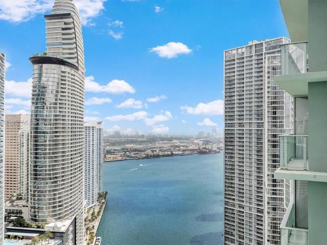 Luxury apartment complex for rent in Miami, Florida