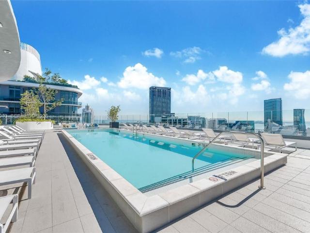 Luxury apartment complex for rent in Miami, Florida