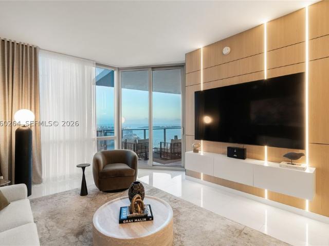 Luxury apartment complex for rent in Miami, Florida