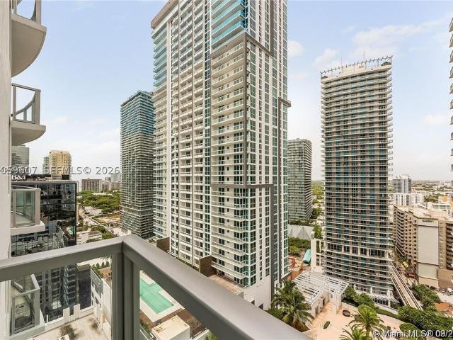 Luxury apartment complex for rent in Miami, Florida
