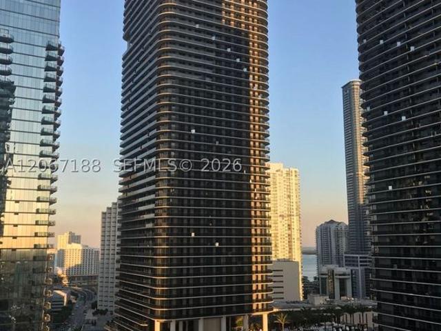 Luxury apartment complex for rent in Miami, Florida