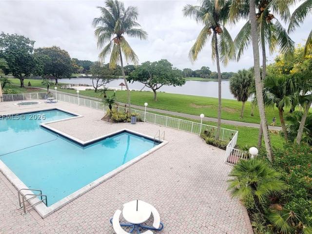 Luxury apartment complex for rent in Miami, Florida