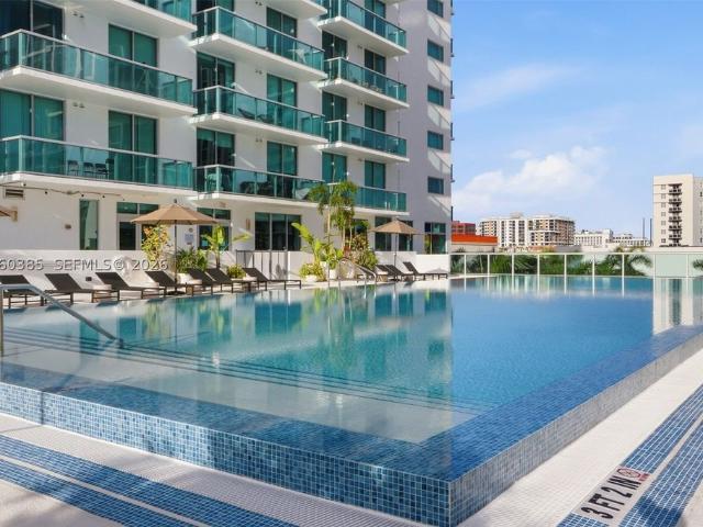Luxury apartment complex for rent in Miami, Florida