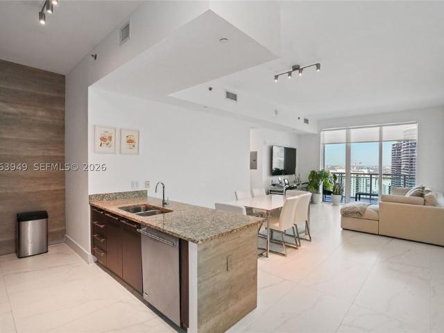 Luxury apartment complex for rent in Miami, Florida