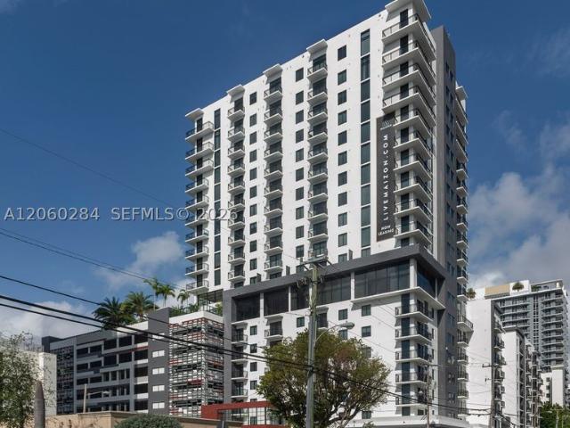 Luxury apartment complex for rent in Miami, Florida