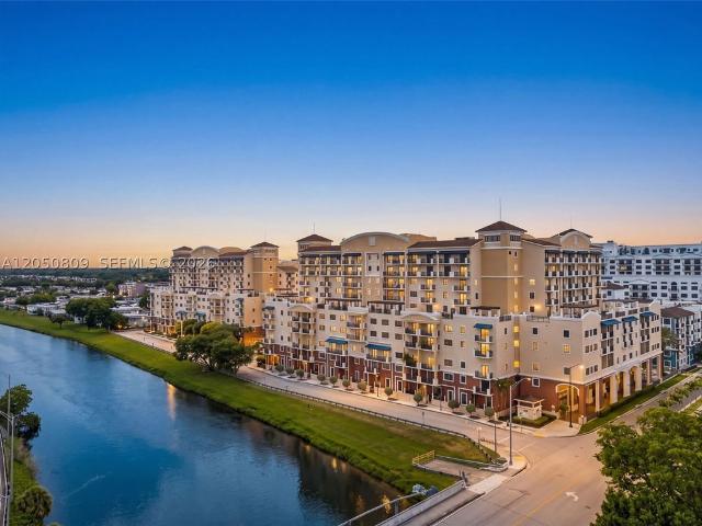 Luxury apartment complex for rent in Miami, Florida