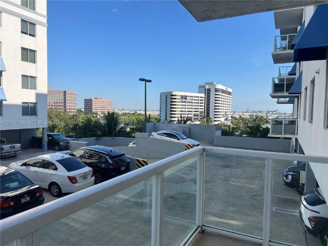 Luxury apartment complex for rent in Miami, Florida