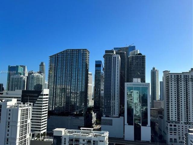 Luxury apartment complex for rent in Miami, Florida