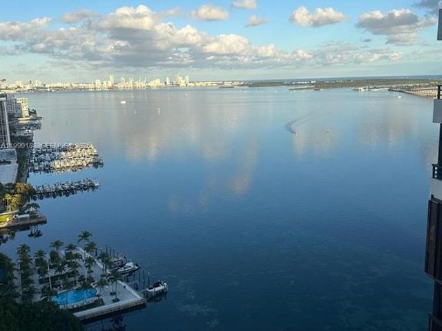Luxury apartment complex for rent in Miami, Florida
