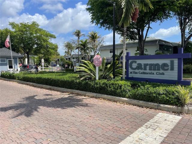 Luxury apartment complex for rent in Miami, Florida