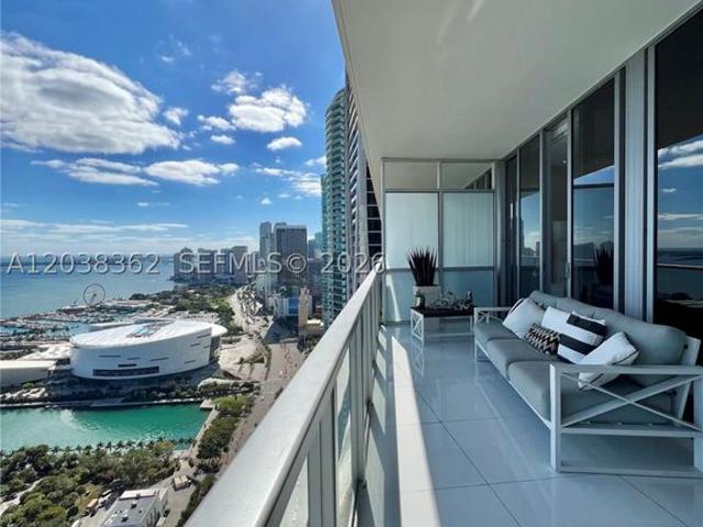 Luxury apartment complex for rent in Miami, Florida