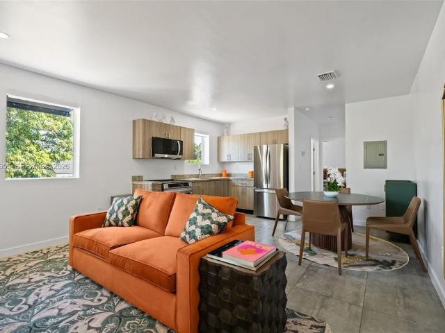 Luxury apartment complex for rent in Miami, Florida