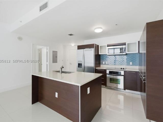 Luxury apartment complex for rent in Miami, Florida