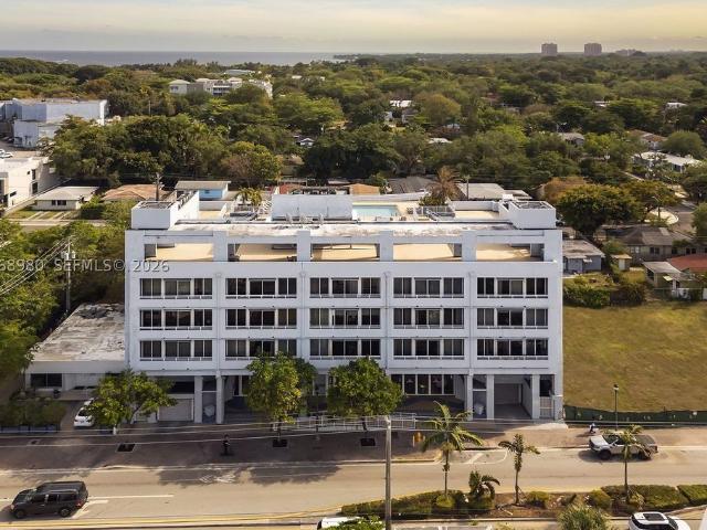 Luxury apartment complex for rent in Miami, Florida