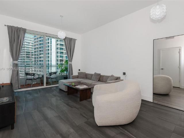 Luxury apartment complex for rent in Miami, Florida