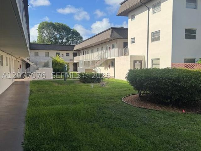 Luxury apartment complex for rent in Miami, Florida