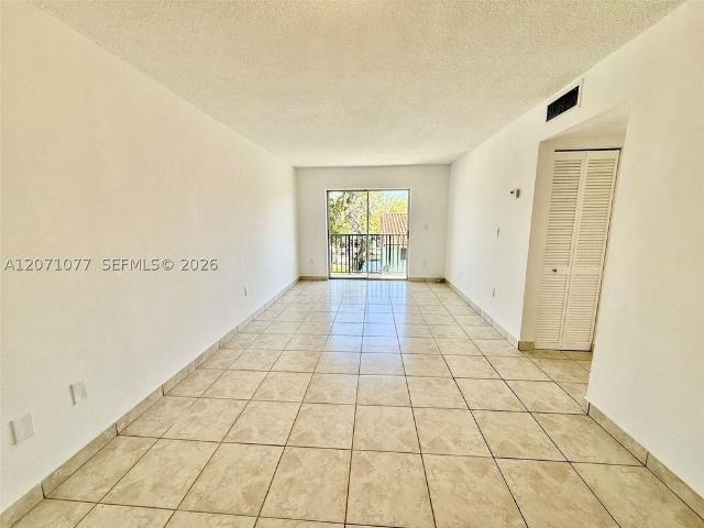 Luxury apartment complex for rent in Miami, Florida